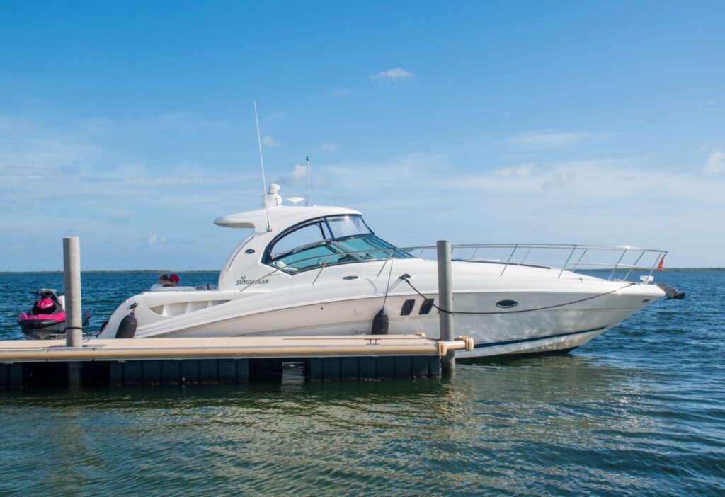 The Sea Star - Cayman Luxury Charters : Cayman Luxury Charters